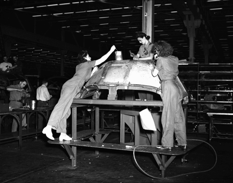 Ford Motor Company's Role in World War II - dallas-yes.com